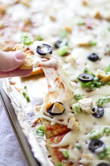 Triscuit Pizza | YellowBlissRoad.com