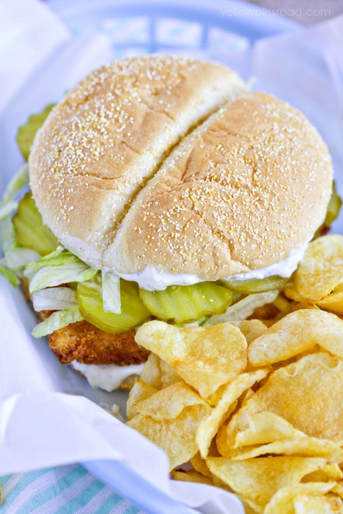 Crispy Dill Chicken Sandwich | YellowBlissRoad.com