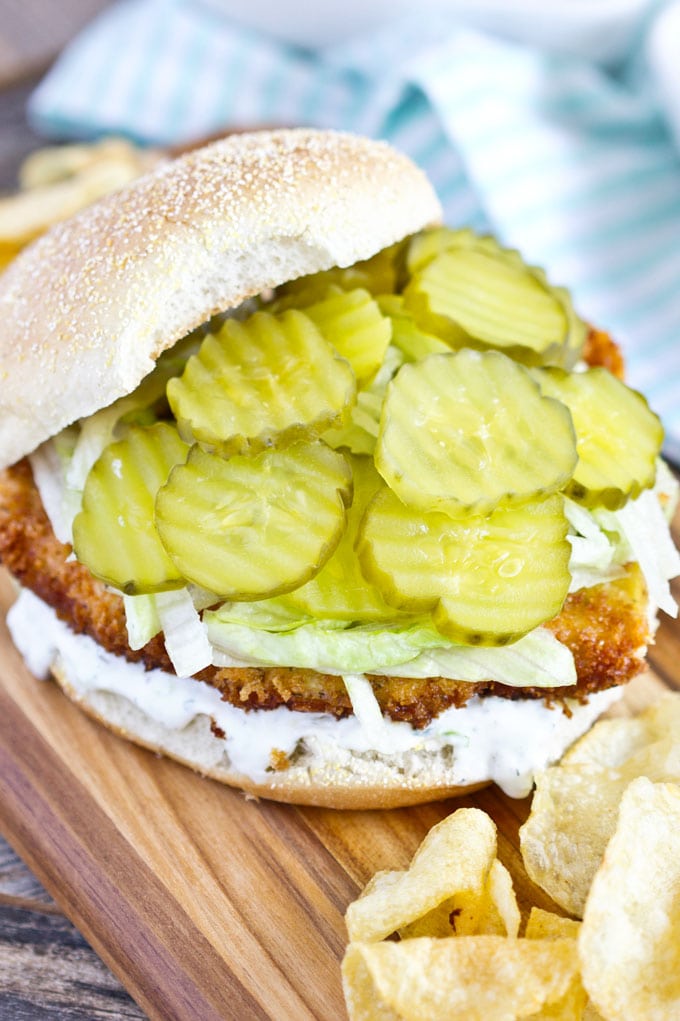 Crispy Dill Chicken Sandwich | YellowBlissRoad.com