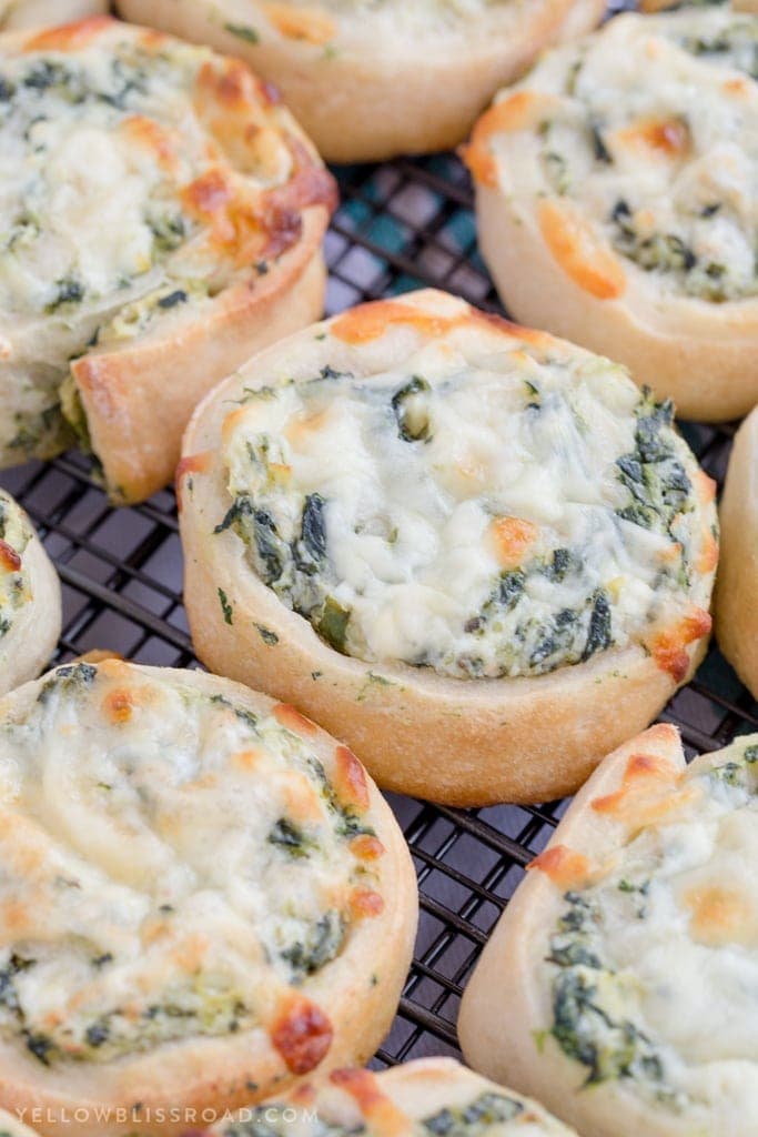 Baked Chicken Parmesan Pinwheels | Easy Dinner Idea