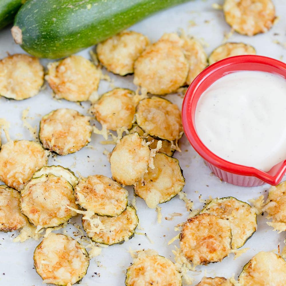 Baked Parmesan Zucchini Chips | YellowBlissRoad.com