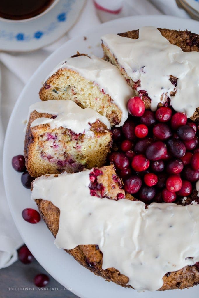 Cranberry Coffee Cake with Sour Cream | YellowBlissRoad.com