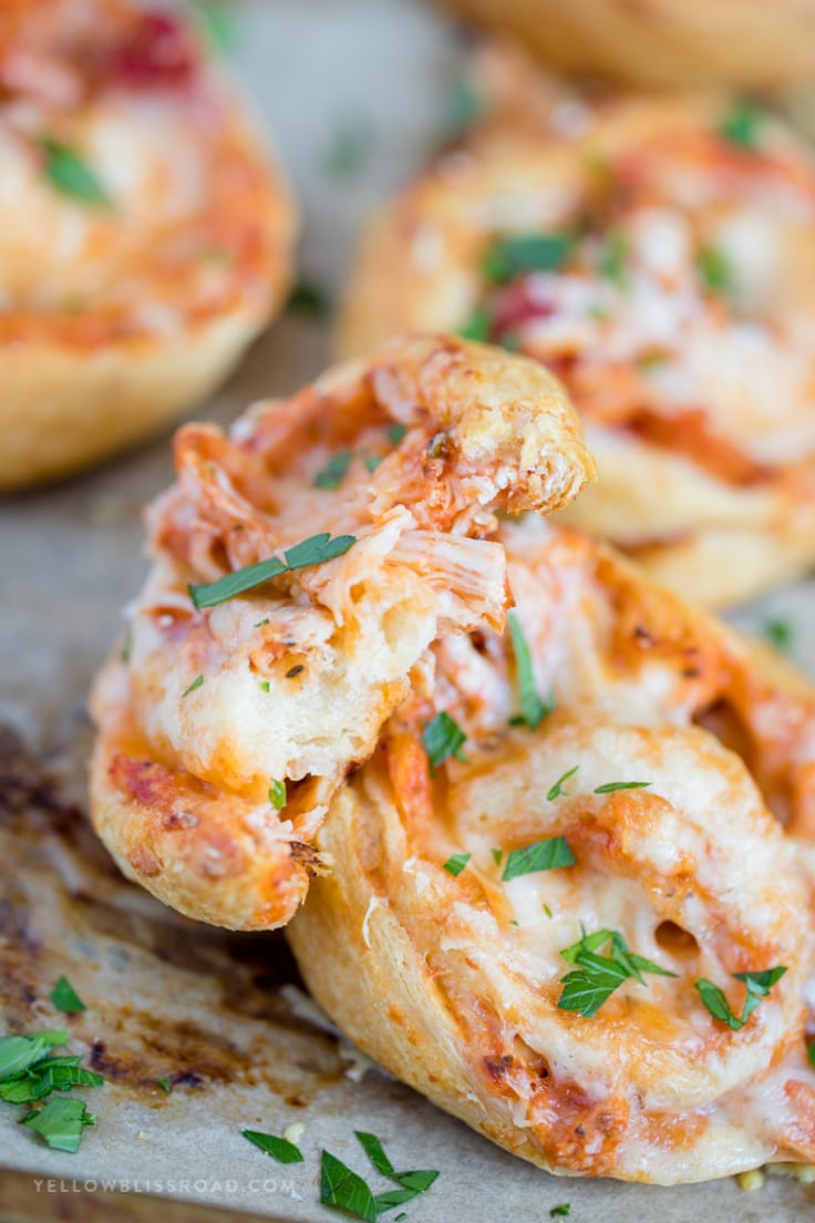 Chicken Parmesan Pinwheels | Yellow Bliss Road