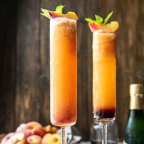 Frozen Peach Bellini Cocktail | YellowBlissRoad.com