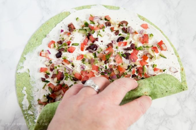 Greek Salad Pinwheels | Appetizer | YellowBlissRoad.com