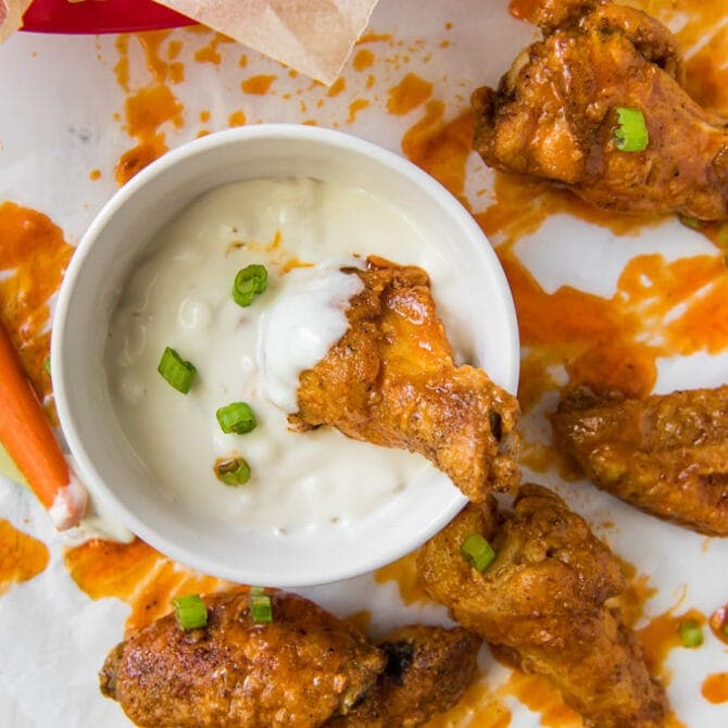 Crispy Baked Chicken Wings | YellowBlissRoad.com