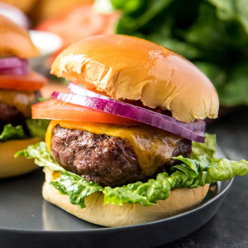 Juicy Grilled Hamburgers Recipe | YellowBlissRoad.com