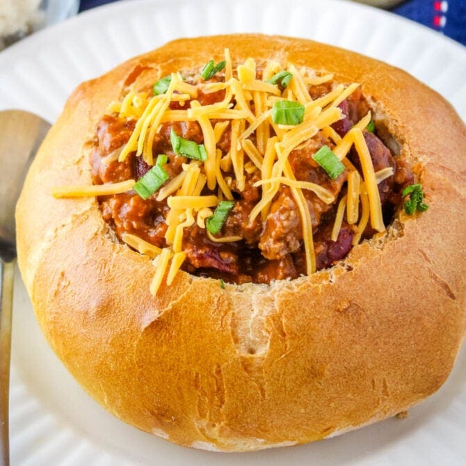 Easy Homemade Bread Bowls | YellowBlissRoad.com