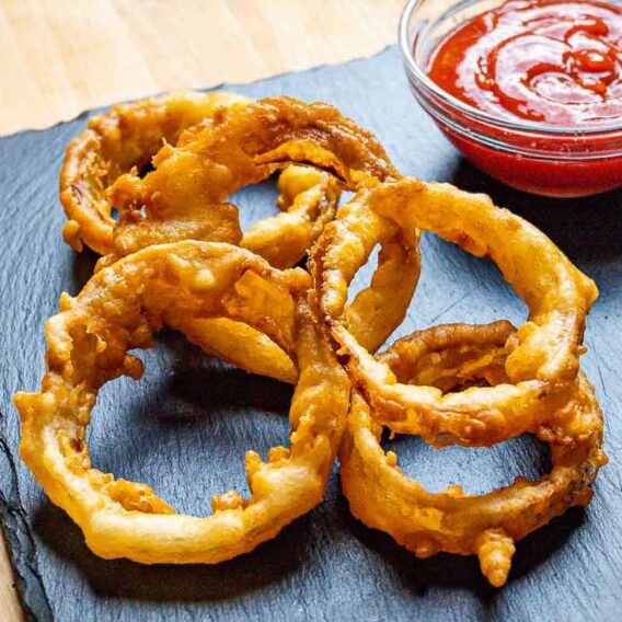 Crispy Beer Battered Onion Rings - Yellow Bliss Road