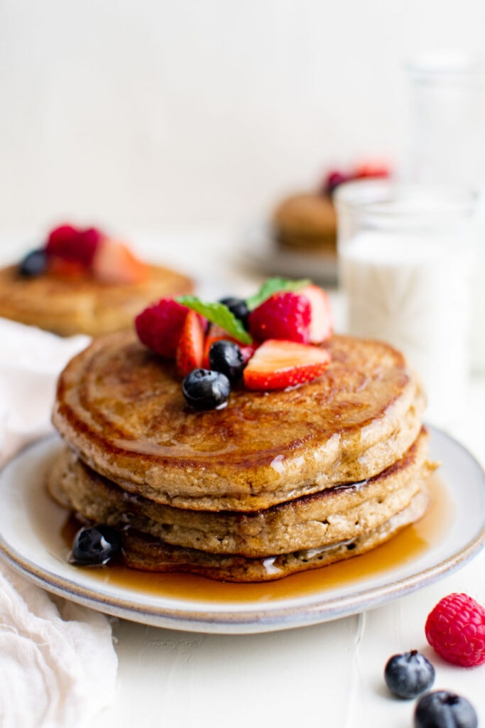The Best Oatmeal Pancakes | YellowBlissRoad.com