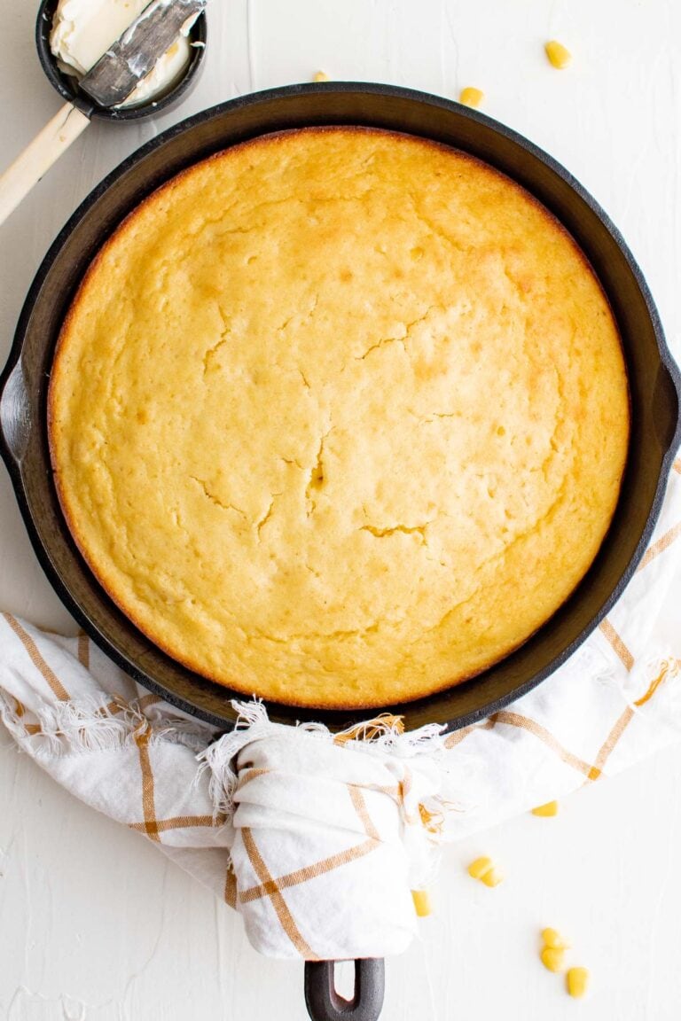Sour Cream Cornbread So Easy