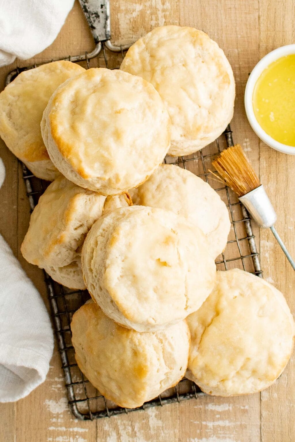 Homemade Buttermilk Biscuits {Easy 30-Minute Recipe} – Yellow Bliss Road