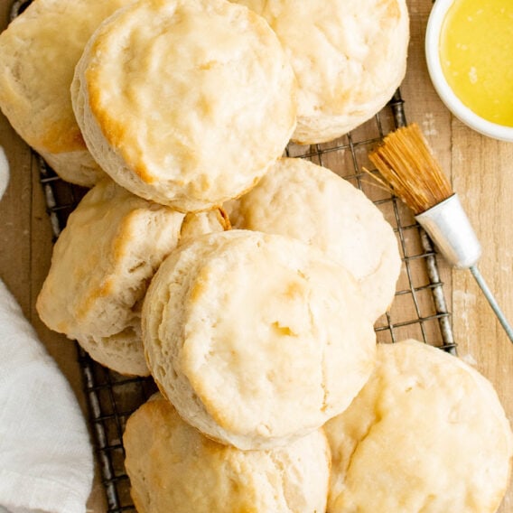 Fluffy Homemade Biscuits | YellowBlissRoad.com
