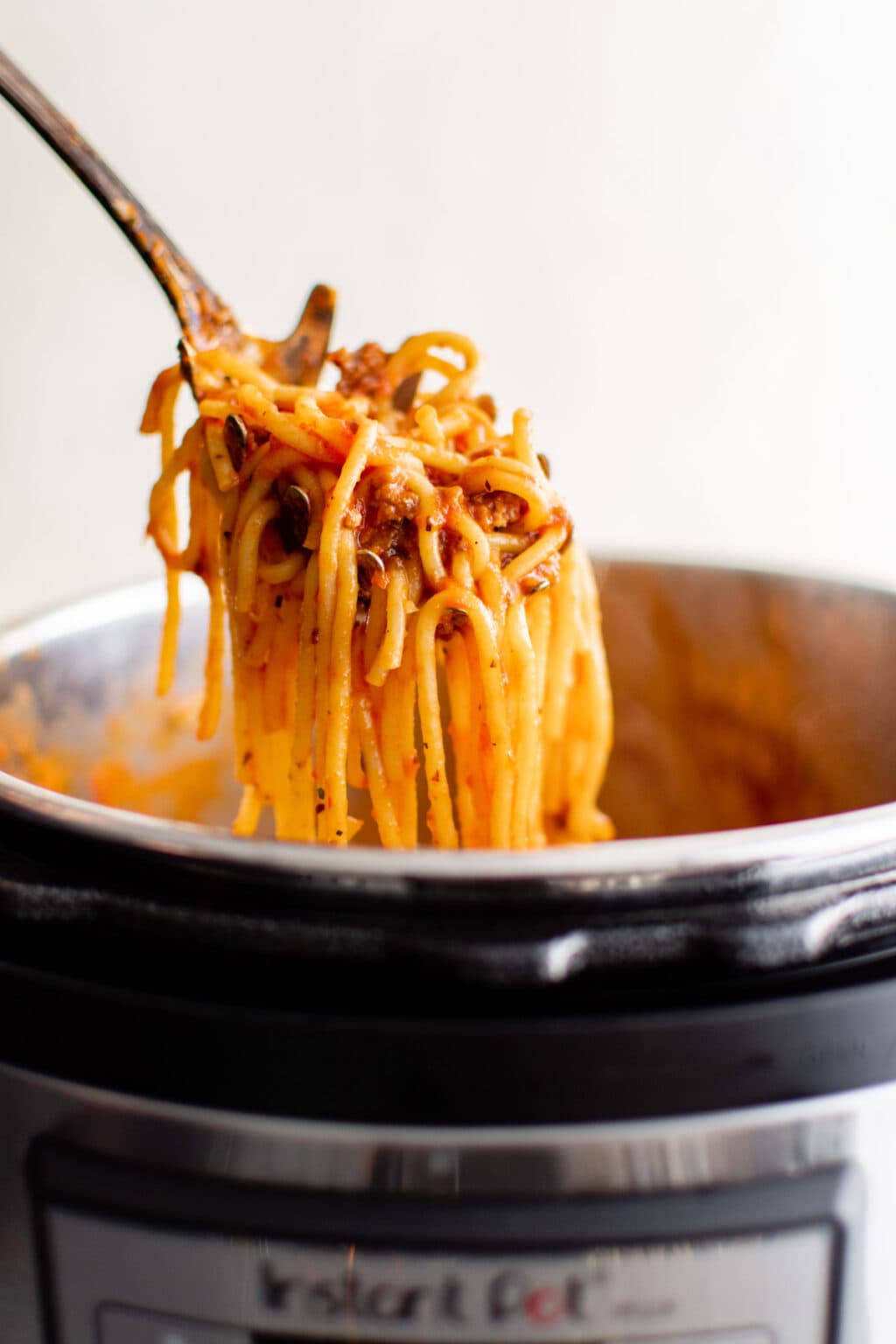Easy Instant Pot Spaghetti | YellowBlissRoad.com