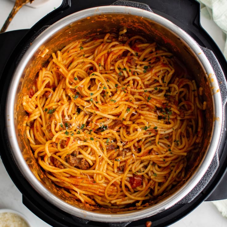 Easy Instant Pot Spaghetti | YellowBlissRoad.com