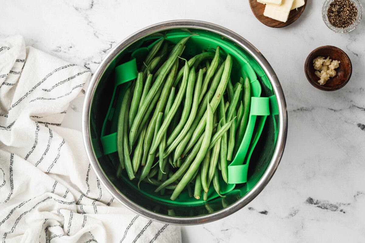 Instant Pot Green Beans with Garlic Butter