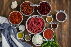 Slow Cooker Steak Chili (Chili con Carne)