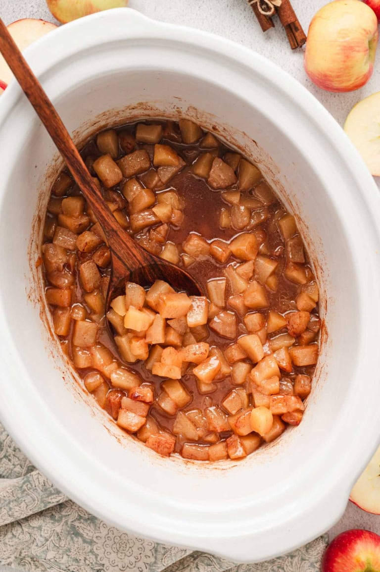Slow Cooker Apple Pie Filling - Yellow Bliss Road