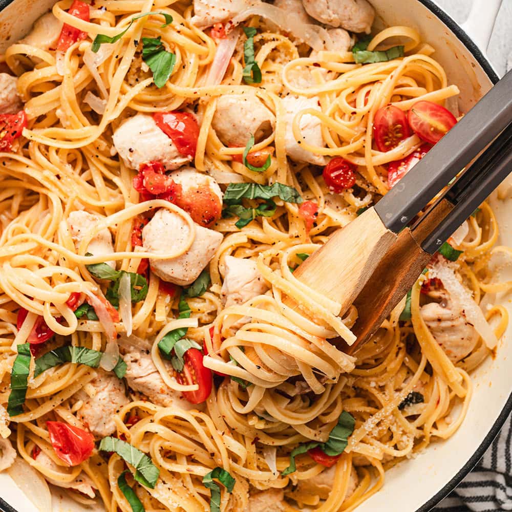 One Pot Creamy Tomato Chicken Pasta - Yellow Bliss Road