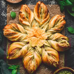Pesto Star Bread {with Step-by-Step Instructions} – Yellow Bliss Road